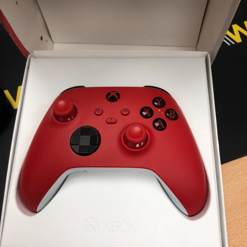 Refurbished Xbox Series X & S Wireless Controller - Pulse Red Xbox Series X & S Wireless ...